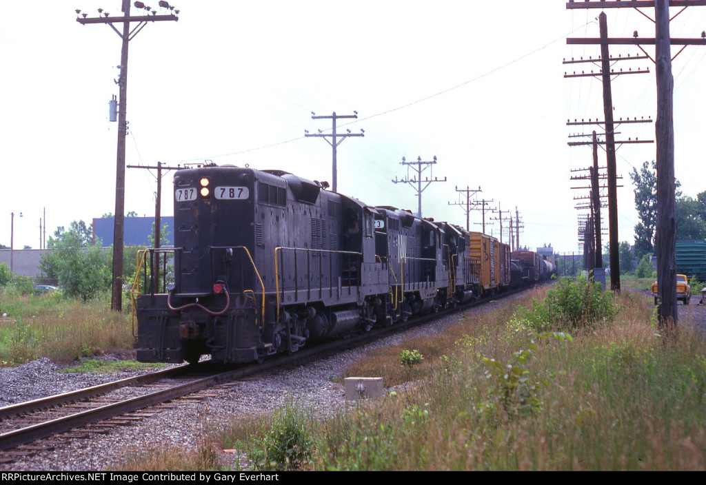 NW GP9 #787 - Norfolk & Western
